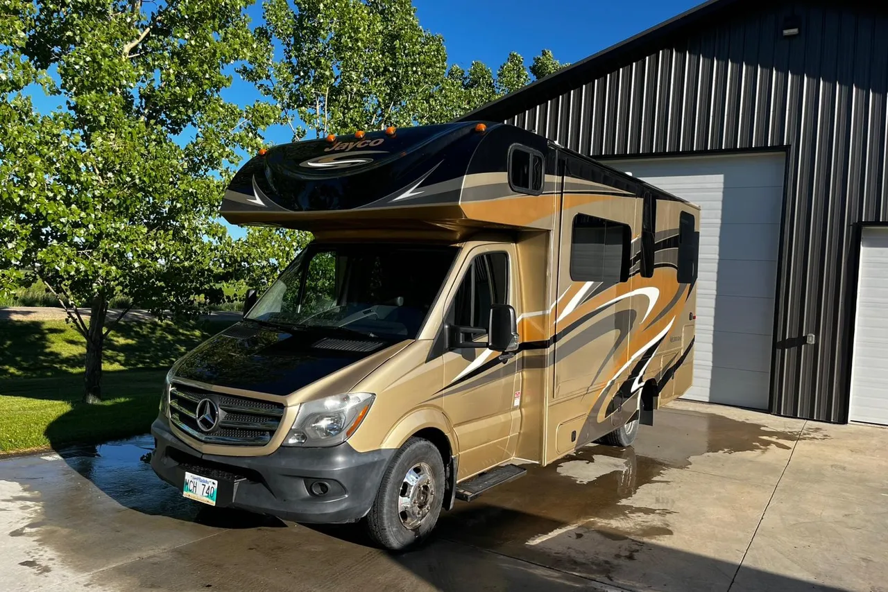Rent my 2017 Jayco Melbourne from $250/night | RVezy